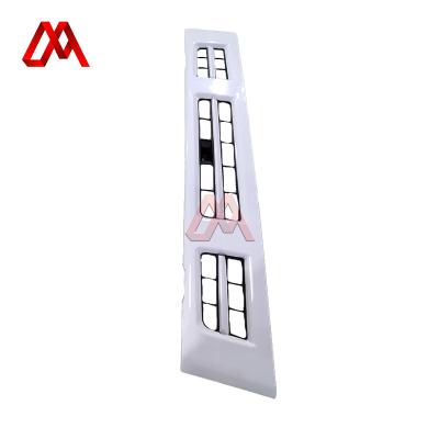 China Truck Parts Grille 8-97582414-0 8975824140 for ISUZU NPR05 for sale