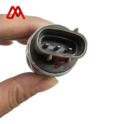 China IZUMI 8-97256525-0 Vehicle Speed Sensor 8972565250 for ISUZU NKR77 4JH1T for sale