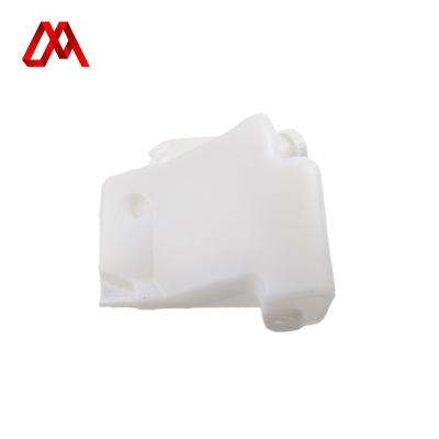 China ME402056 Premium Radiator Water Tank Mitsubishi Commercial Truck Spare Component for sale