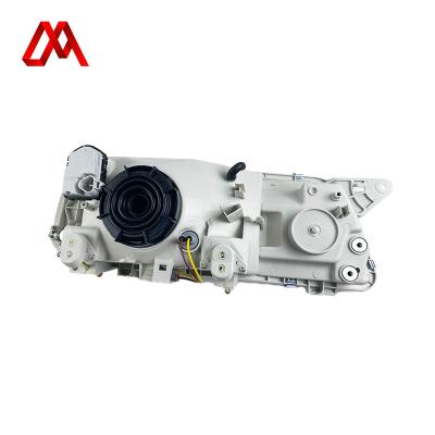 China Heavy Truck Head Lamp Assembly 1-82110400-0 1821104000 Suitable for CYZ CYH Series Truck for sale