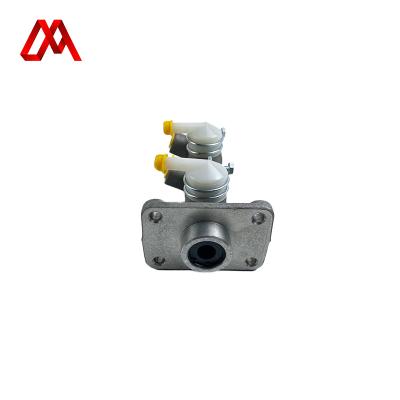 China 8-97033639-0 8970336390 Brake Master Cylinder for ISUZU Heavy Duty Truck Spare Parts for sale