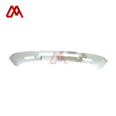 China 1-71210661-1 1712106611 Front Bumper Assembly Suitable For ISUZU FVR for sale