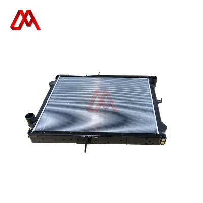 China 1-21410921-2 1214109212 Water Tank Truck Radiator Suitable for ISUZU CYZ06 CYH06 Truck Spare Parts for sale