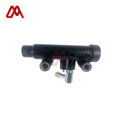 China 1475002510 1-47500251-0 Clutch Master Cylinder Assembly 1475002322 1-47500232-2 For ISUZU CXZ81K 10PE1 for sale