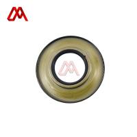 China 1-09625331-1 1-09625044-0 1096253311 1096250440 Outer Rear Hub Oil Seal Suitable for ISUZU FSR113 6BD1 for sale
