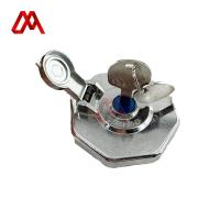 China 8-98201369-0 8-98146010-0 Fuel Tank Cap With Key 8982013690 8981460100 Suitable for ISUZU NPR75 4HK1 for sale
