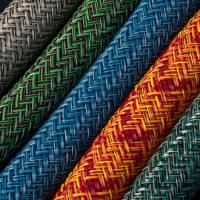 China 1 Inch Flexible Braided Speaker Cable Sleeve - PET Monofilament Construction with 0.77 lbs/100' Weight for sale