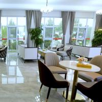 China Modular Prefab Container House For Hotel with Customized Color Options and Features for sale