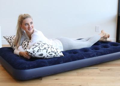 China Flocking Anti Decubitus Air Mattress Queen Size 0.3mm PVC Inflatable Bed with Pump for sale