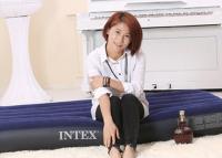 China Custom Logo Multi Function Travel Inflatable Bed 1 Minute Inflating PVC 0.3mm for sale