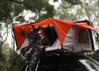 China 280G Polyester Cotton Canvas Car Roof Pop Up Tent Light Auto Roof Top Tent 210x125x90cm for sale