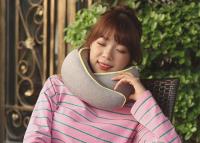 China Automatic Inflatable Neck Pillow , Anti Snore Neck Air Pillow 0 . 26KG for sale