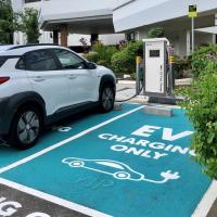 China DC CCS Combo 2 Chademo EV Charger 60KW 90KW 120KW for Versatile Public Charging Needs for sale