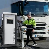 China Kiwi Amusement Park Shopping Mall Kindergarten CCS 80kw 2p DC Output Current Ev Charger for sale