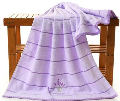 China Embroidered Lavender Bath Towel For Adults , 70 * 140cm Oversized Bath Towels for sale