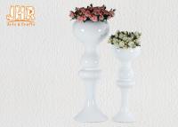 China Indoor Flower Pots Wedding Centerpiece Table Vases Glossy White Fiberglass for sale