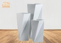 China Geometric Shape Flower Pots Fiberglass Floor Vases Glossy White Plant Pots Indoor Flower Pots for sale