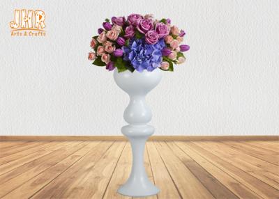 China Indoor Flower Pots Wedding Centerpiece Table Vases Glossy White Fiberglass for sale