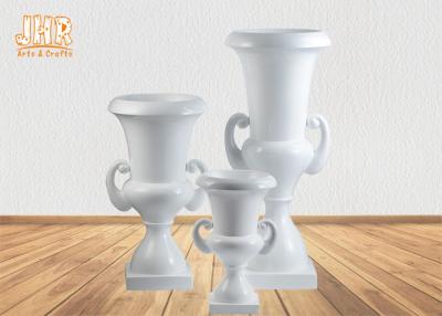 China Classic Wedding Centerpiece Table Vases Glossy White Fiberglass Floor Vases Indoor Planters for sale