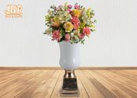 China Glossy White Modern Fiberglass Planters Centerpiece Table Vases Gold Leaf Pedestal Base for sale