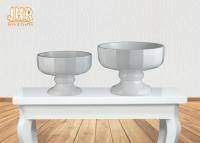 China Footed Glossy White Fiberglass Flower Pots Floral Arrangement Display for sale