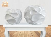 China Home Wedding Classic Fiberglass Flower Pots Wavy Pattern Glossy White for sale