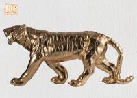 China Large Gold Leafed Polyresin Animal Figurines Tiger Sculpture Table Statue for sale