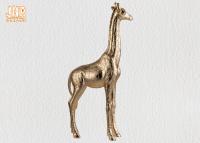 China Gold Leaf Fiberglass Giraffe Sculpture Standing Animal Figurines Table Statue for sale