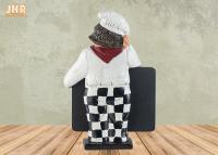 China Antique Polyresin Chef Figurines Mini Wooden Chalkboards Resin Chef Tabletop Statue for sale
