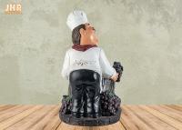 China Chef Table Decor Polyresin Statue Figurine Resin Chef Wine Holder Small Chef Sculpture for sale