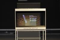 China 500cd / m2 3D Holo Box Holographic Transparent Screen Display 32