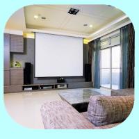 China Out door Electric Projection Screens Remote Control / presentation screen Roll Up for sale