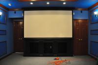 China Collapsible Motorized Projection Screens For Projector / big outdoor portable movie screen 180