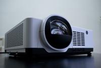 China Ceiling Mounted 6000 Lumens Short Throw Laer Projector For Bright Office Boardroom Powerpoint Presentation for sale