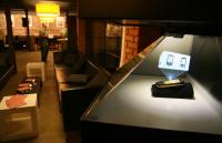 China Tempered Glass 270 Degree 1920x1080 3D Hologram Display for sale