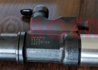 China OEM Isuzu Diesel Fuel Injectors 095000 5001 095000 5002 095000 5004 Fit For 4HJ1 for sale
