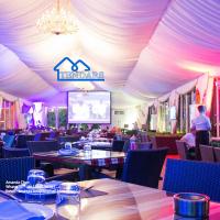 China Durable Custom Wedding Event Tent - 850g/m² PVC Fabric, 4.2-6.4m Ridge Height, CE Certified Aluminum Frame for sale