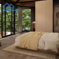 China Waterproof Resort Steel Frame Tent 5m x 8m Family Safari Lodge with Bathroom for sale