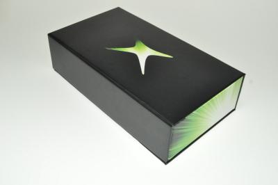 China Offset Printing Magnetic Rigid Gift Boxes, Customized Unique Electronics Packaging Box for sale