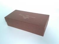 China Luxury Custom Paper Board Apparel Gift Boxes, Spot Uv Printed Rigid Packaging Box for sale