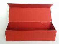 China Embossing Elegant Cigar Gift Boxes Foldable Coated Paper with red for sale