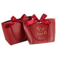 China Recycled Paper Shopping Bags Customized Printing Paperboard Gift Packing Bags for sale