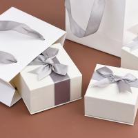 China Soft Velvet Tray Jewelry Packaging Box Custom Design Rigid Paper Board for sale