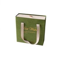 China Custom Luxury Jewelry Ring Set Box Special Paper Printed Jewelry Packaging Box With Handle for sale
