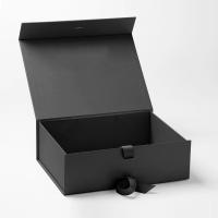 China Exquisite Hand Apparel Gift Boxes Underwear Creative Rectangular Clothing Gift Box for sale