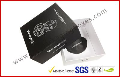China CMYK Printed Round Embossed Rigid Gift Boxes , Custom Printed Paper Packaging Boxes For Headphone for sale