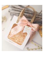 China Handheld gift bag for Women's Day gift packaging customization for sale