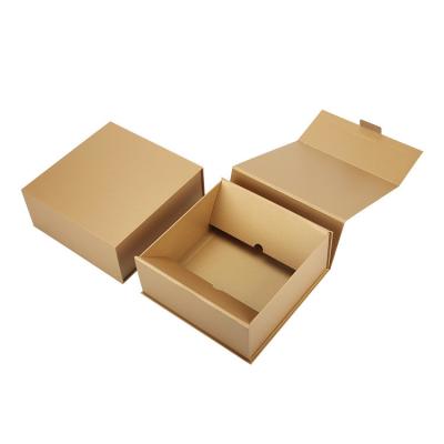 China 300gsm 350gsm Cardboard Rigid Gift Boxes for Clothing Shoes Boutique for sale