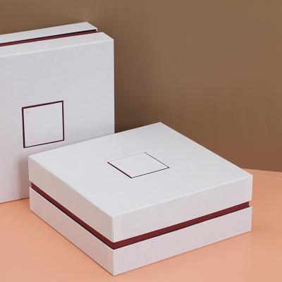 China Offset Printing Cosmetics Flowers Gift Box with Heaven And Earth Lid for sale