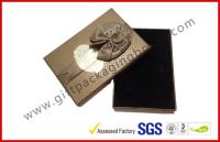 China CMYK Printed 1000g Hard Board Gift Packaging Boxes , Fashionable Wedding Favor Boxes With Ribbon for sale